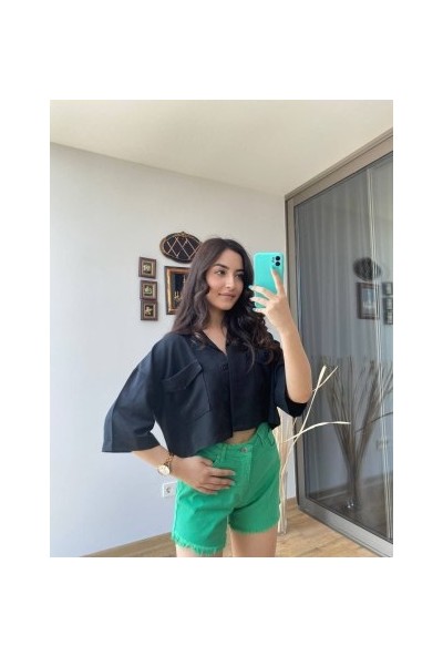 Kadın Zarf Cepli Crop Yarım Kol Gömlek