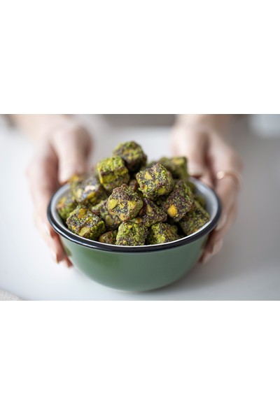 Bercekız Servet Şekerleme Şeker İlavesiz Çifte Kavrulmuş Karadutlu Antep Fıstıklı 400 gr