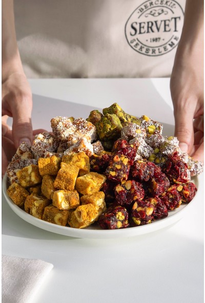 Bercekız Servet Şekerleme Şeker İlavesiz Çifte Kavrulmuş Karışık 5 Çeşit Zereshkli 400 gr Bercekız Servet Şekerleme Şeker İlavesiz Çifte Kavrulmuş Karışık 5 Çeşit Zereshkli 400 gr