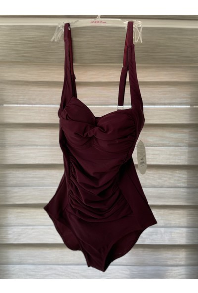 Sinhan Siyah Ön Büzgü Detaylı Drapeli Mayo