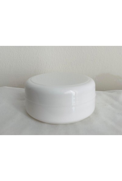 Uğurlu Ambalaj 100 ml Krem Kutusu Beyaz 20 Adet Uğurlu Ambalaj 100 ml Krem Kutusu Beyaz 20 Adet