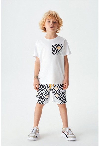 Nk Kids NM42302 Erkek Çocuk Labırent T-Shırt Nk Kids NM42302 Erkek Çocuk Labırent T-Shırt