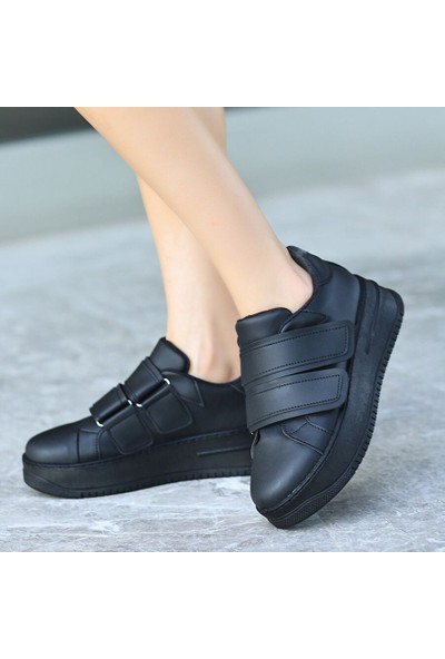 Pabucmarketi Siyah Cilt Cırt Cırtlı Kadın Spor Ayakkabı