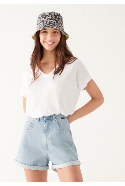Mavi Clara Buz Mavi Jean Şort Mavi Clara Buz Mavi Jean Şort