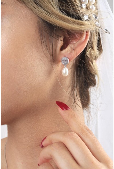 BIRINCI1926 14 Ayar Beyaz Altın Kadın Baget Sekizgen Inci Sallantı Küpe BIRINCI1926 14 Ayar Beyaz Altın Kadın Baget Sekizgen Inci Sallantı Küpe