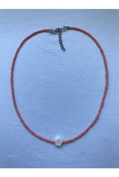 Boncuk Yavruağzı Çiçekli Kum Boncuk Kolye