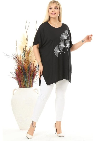 ViolettaXL Kadın Büyük Beden Siyah Yırtmaçlı Baskılı Likralı Viskon Bluz