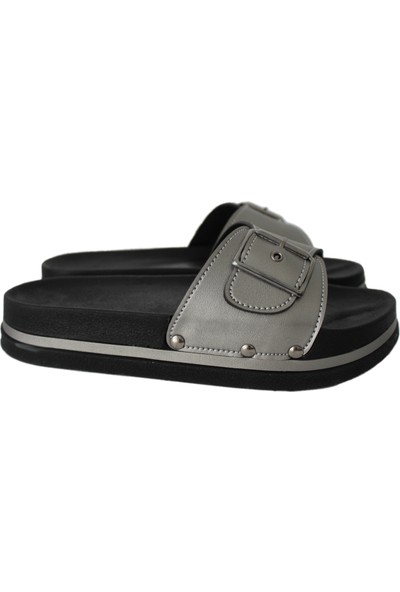 Mubaco Mubaco. Ortopedik Tabanlı Tokalı Platin Kadın Terlik Mubaco Mubaco. Ortopedik Tabanlı Tokalı Platin Kadın Terlik