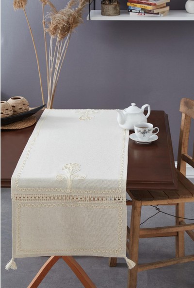 Tekstil Sepeti Buldan Bezi Çiçek Nakışlı Krem Runner %100 Pamuk Masa Örtüsü Tekstil Sepeti Buldan Bezi Çiçek Nakışlı Krem Runner %100 Pamuk Masa Örtüsü