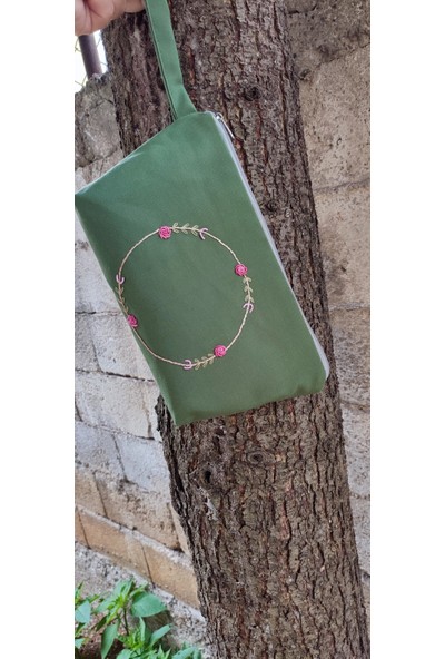 Feyza Nakışlı Yeşil Cluth Çanta
