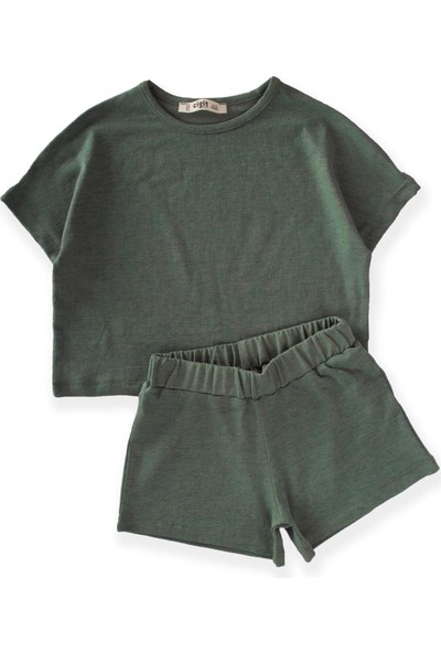 Cigit Oversize T-Shırt Şort Takım 1-6 Yaş Haki Yeşil Cigit Oversize T-Shırt Şort Takım 1-6 Yaş Haki Yeşil