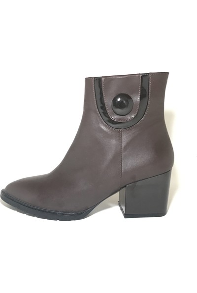 İzland Shoes Adın Kahverengi ve Siyah Şık Düğmeli Fermuarlı Bot İzland Shoes Adın Kahverengi ve Siyah Şık Düğmeli Fermuarlı Bot