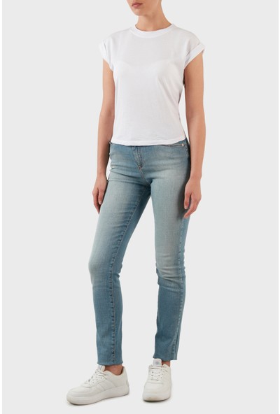 Emporio Armani Pamuklu Yüksek Bel Slim Fit Jeans Bayan Kot Pantolon 3L2J18 2DQ0Z 0941 Emporio Armani Pamuklu Yüksek Bel Slim Fit Jeans Bayan Kot Pantolon 3L2J18 2DQ0Z 0941