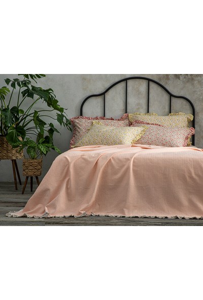 English Home Chic Blossom Fırfırlı Kopanakili King Size Pike 240 x 220 cm Pembe English Home Chic Blossom Fırfırlı Kopanakili King Size Pike 240 x 220 cm Pembe