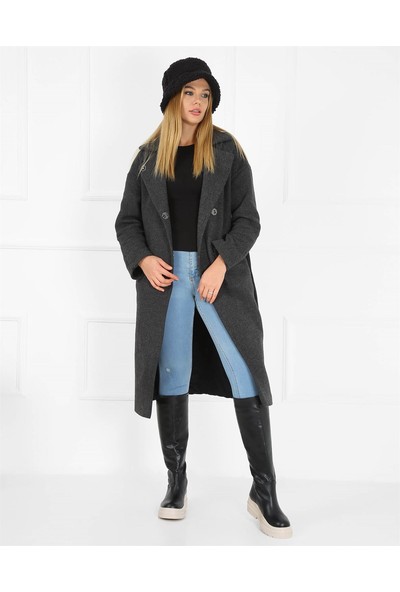 Siyah Deri Kalın Tabanlı Bej Kadın Streç Çizme