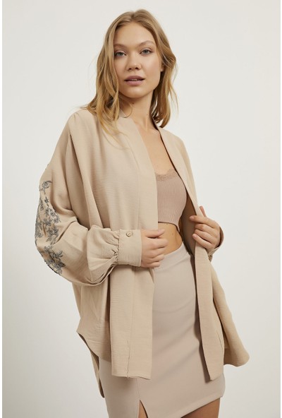 Armalife Işlemeli Aurobın Kimono Armalife Işlemeli Aurobın Kimono