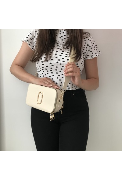 Toka Detaylı Çok Gözlü Çanta