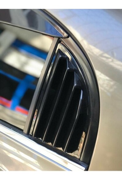 Honda Civic Fd6 Kelebek Cam Vizörü (Plastik) Honda Civic Fd6 Kelebek Cam Vizörü (Plastik)