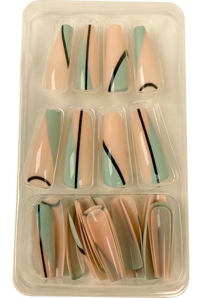 Geometrik Desenli Nude Takma Tırnak Geometrik Desenli Nude Takma Tırnak