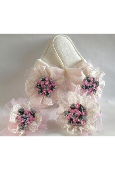 Cemrek Çiçekli, Dantelli Lohusa Terliği Takımı