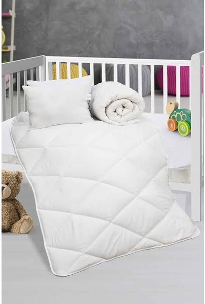 Madame Muko Microfiber Serenity Bebek Yorgan+Yastıkset (95X145 Cm+ 35X45 Cm) Madame Muko Microfiber Serenity Bebek Yorgan+Yastıkset (95X145 Cm+ 35X45 Cm)