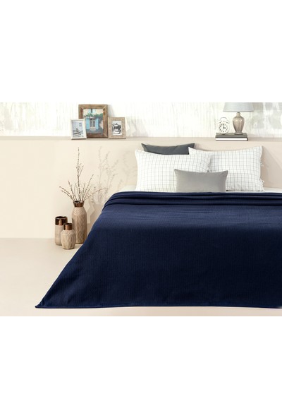 Madame Coco Montay Çift Kişilik Recycle Yatak Örtüsü - Lacivert