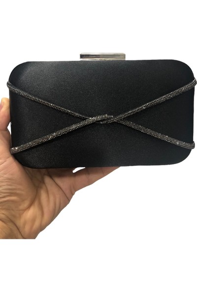 ElizaBell Elizabell Siyah Taş Geniş Kasa Çapraz Taş Desenli Taş Kadın Abiye Çanta Saten Abiye Çanta ElizaBell Elizabell Siyah Taş Geniş Kasa Çapraz Taş Desenli Taş Kadın Abiye Çanta Saten Abiye Çanta