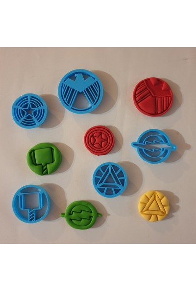 3D Sepetim Avengers Set Kurabiye Kalıbı 76 x 76 x 12 mm 3D Sepetim Avengers Set Kurabiye Kalıbı 76 x 76 x 12 mm