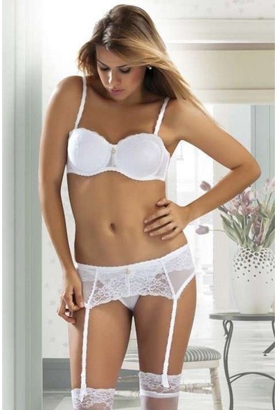 Le Jardin Desteksiz Dantelli Jartiyer Sütyen ve Külot Takımı Le Jardin Desteksiz Dantelli Jartiyer Sütyen ve Külot Takımı