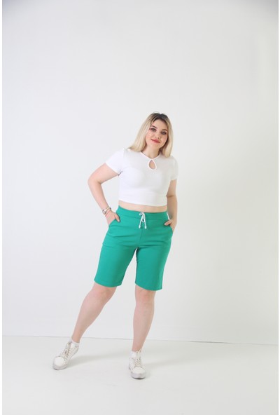 Butiket Yeşil Büyük Beden Şort Bengalin Kumaş Rahat Giyim