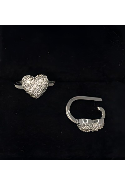 Takıland Kalpli Kıkırdak Küpe Takıland Kalpli Kıkırdak Küpe