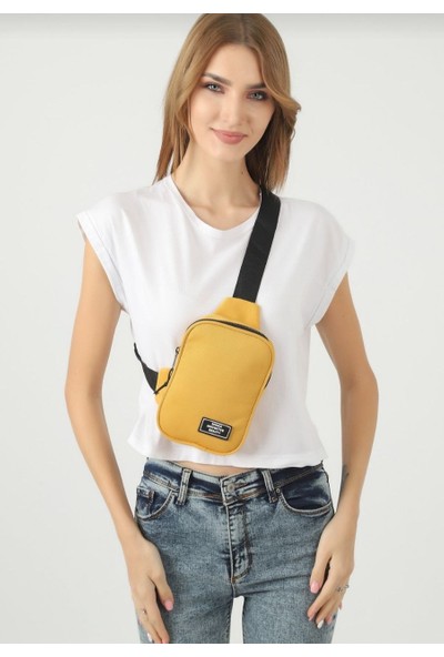 Toka Hediyeli Çapraz Bel Çantası