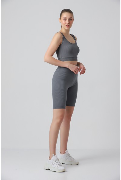 Taytium Yüksek Bel Büstiyer Üst ve Fitilli Şortlu Spor Tayt Takım Taytium Yüksek Bel Büstiyer Üst ve Fitilli Şortlu Spor Tayt Takım