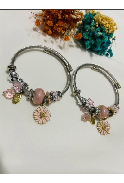 Fn Papatya Figürlü Charm'lı Kararmaz Çelik Pandora Bileklik