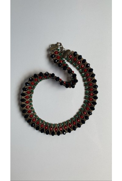 Kristal Taşlı Siyah Kırmızı Yeşil Kolye