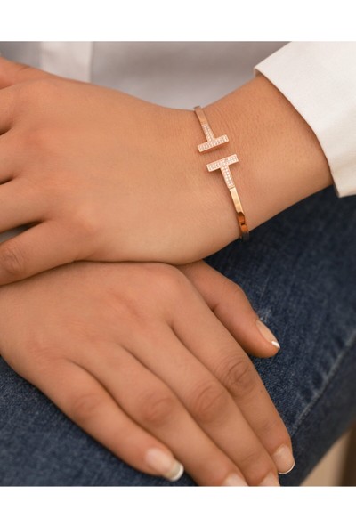 Zerkub Jewellery 14 Ayar Altın T Kelepçe Taşlı Bilezik Zerkub Jewellery 14 Ayar Altın T Kelepçe Taşlı Bilezik