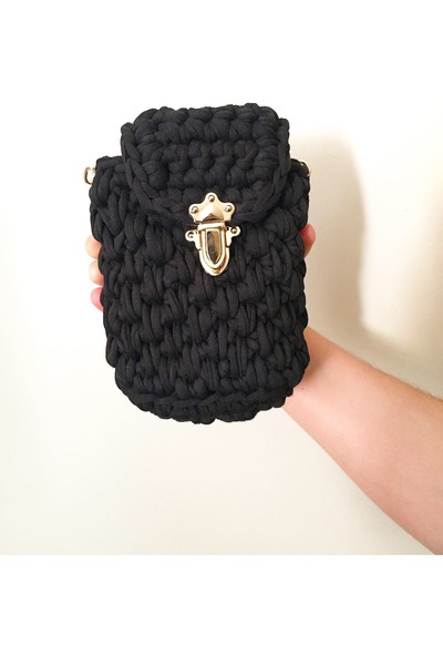 Serpilce Tasarım Siyah Renkli El Örgü Telefon Çantası Serpilce Tasarım Siyah Renkli El Örgü Telefon Çantası
