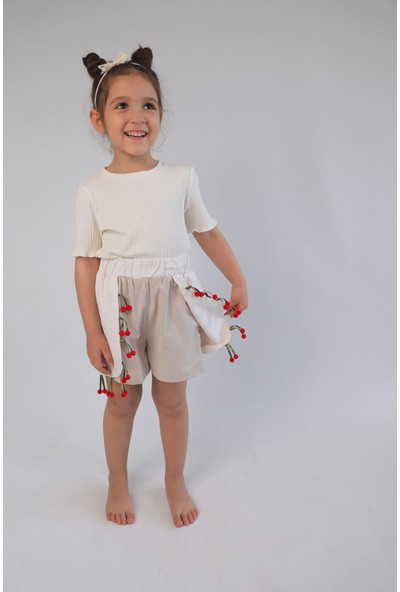 Rainbow Kids Kirazlı Detaylı Şort Rainbow Kids Kirazlı Detaylı Şort