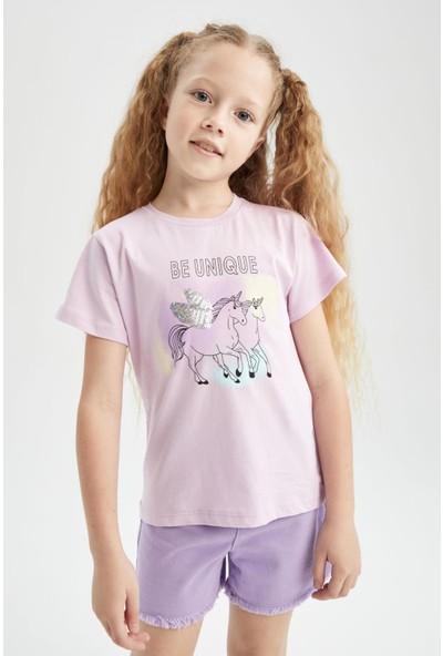 DeFacto Kız Çocuk Regular Fit Unicorn Baskılı Kısa Kollu Pamuklu Tişört X2055A622SM DeFacto Kız Çocuk Regular Fit Unicorn Baskılı Kısa Kollu Pamuklu Tişört X2055A622SM