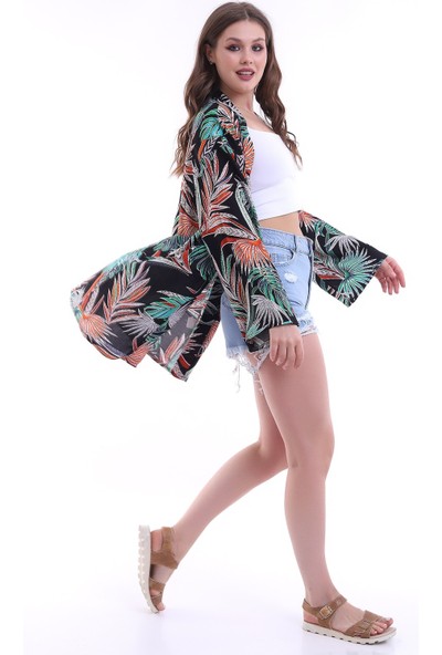 Çeçim Beyaz Kadın Desenli Geniş Kol Viskon Kimono ZYN-58043