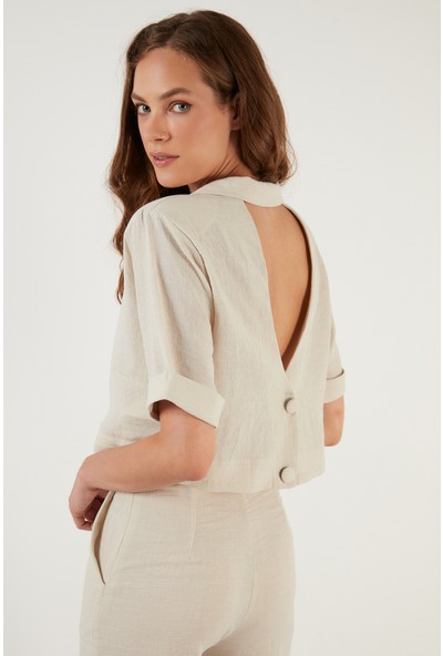 Lela Kısa Kollu Sırt Detaylı Düğmeli Crop Ceket Bayan Ceket 6239099 Lela Kısa Kollu Sırt Detaylı Düğmeli Crop Ceket Bayan Ceket 6239099