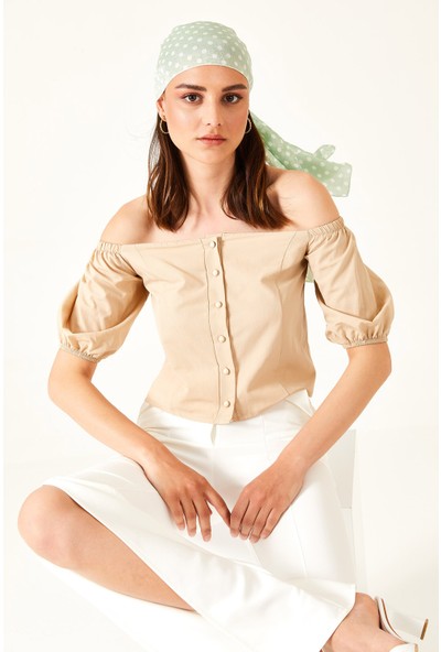 Oshebu Kadın Önü Düğmeli Balon Kollu Poplin Bluz Oshebu Kadın Önü Düğmeli Balon Kollu Poplin Bluz