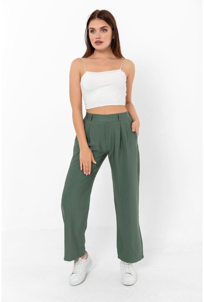 Esra Nas Pileli Pantolon