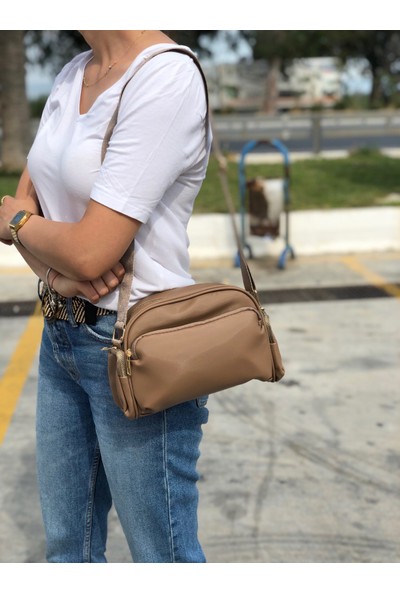 Bol Gözlü Omuz Çantası