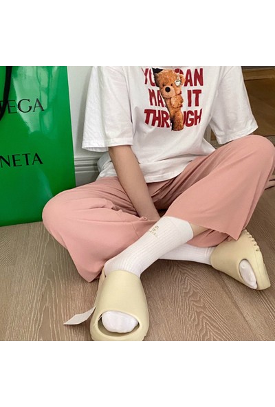 Moyan Hindistan Cevizi Terlik Yumuşak Günlük Terlik (Yurt Dışından) Moyan Hindistan Cevizi Terlik Yumuşak Günlük Terlik (Yurt Dışından)