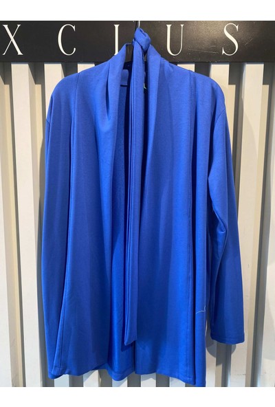 Kemer Detaylı Mavi Hırka