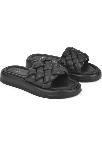 Ziya Kadın Deri Terlik 121354 124 Siyah Ziya Kadın Deri Terlik 121354 124 Siyah