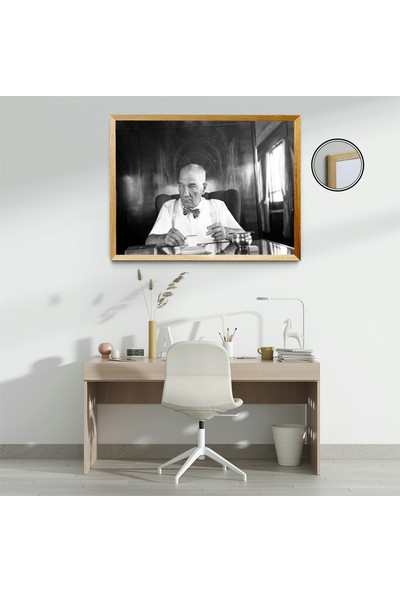 Mustafa Kemal Atatürk Dekor Ahşap Çerçeveli Tablo Mustafa Kemal Atatürk Dekor Ahşap Çerçeveli Tablo
