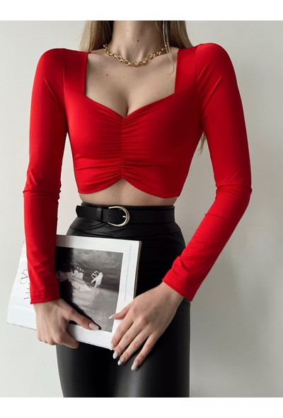Önü Büzgülü Kalp Yaka Crop Bluz Kırmızı