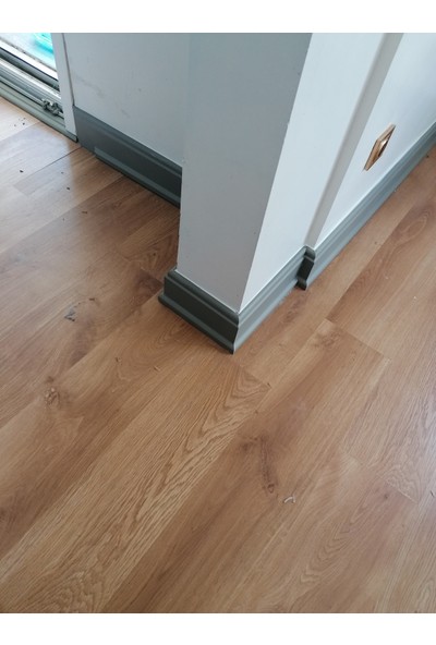 Agt 2000 Fırtına Gri 12CM Soft Touch Süpürgelik Agt 2000 Fırtına Gri 12CM Soft Touch Süpürgelik